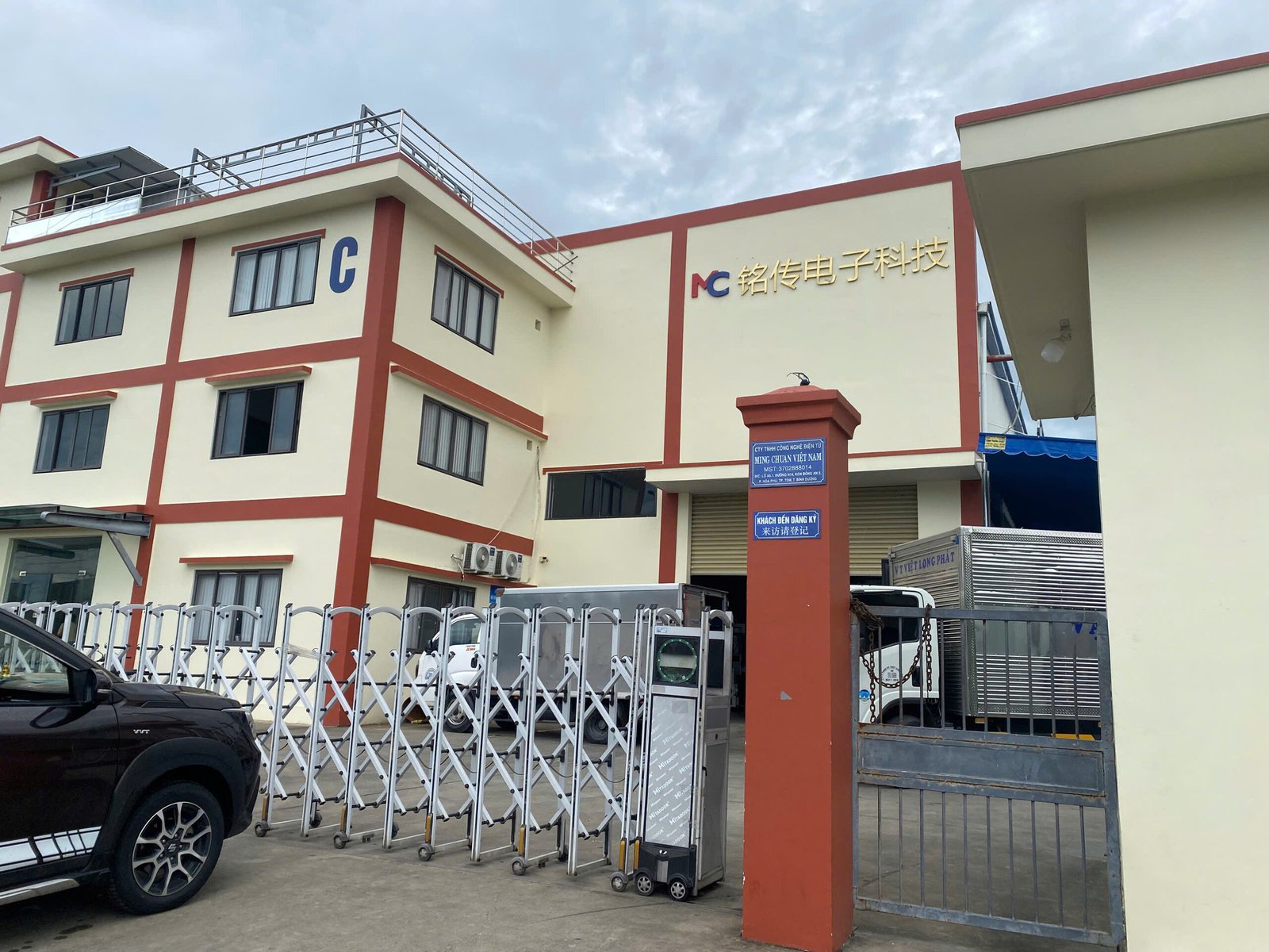 Plastic Tool Case & Automotive Plastic Products Factory - Dewin - Help ...