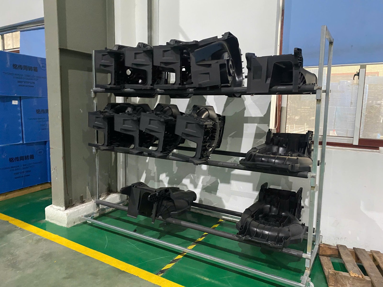 Plastic Tool Case & Automotive Plastic Products Factory - Dewin - Help ...